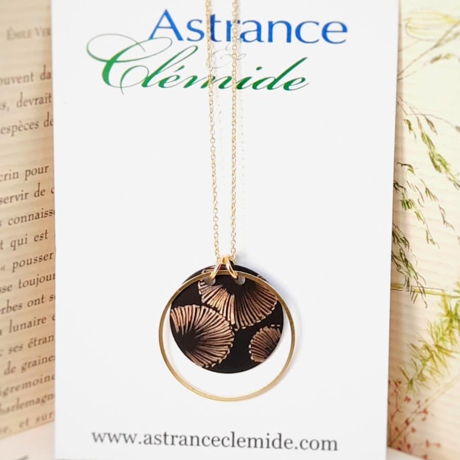 Collier rond en laiton gravé collection Focus - Astrance & Clémide